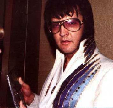 ElvisToday.com - Candids