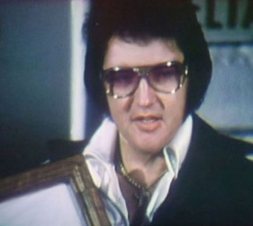 ElvisToday.com - Candids